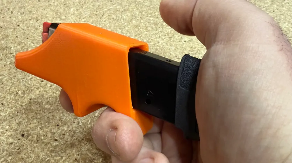 Smith & Wesson Bodyguard 2.0 Mag Speed Loader by grumpychocobo ...