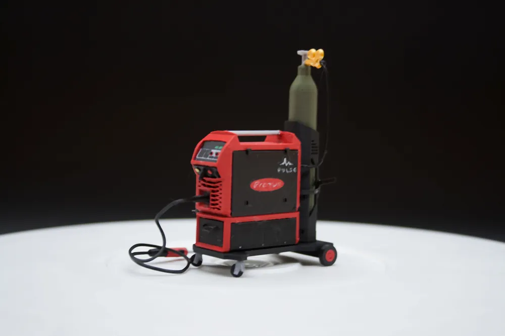 Miniature Welder for Garage Diorama, scale 1:18 by Wilhelmus MakerWorld ...