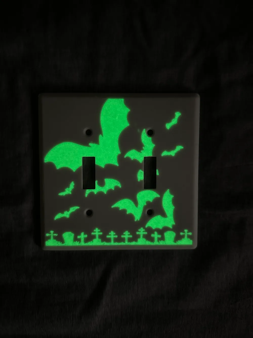 Glow in the dark Halloween light switch cover by Hey Ben - MakerWorld