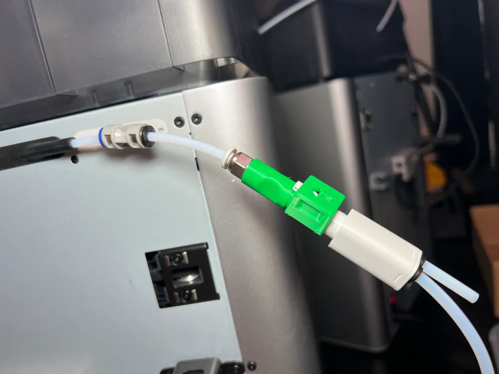 Bambu 4-in-1 Splitter to PTFE Coupler by Studio 727 - MakerWorld