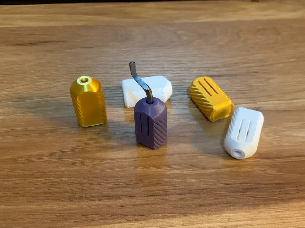 Mini Deburring Tool (Smooth, with Clip, only 3.5g) by Ms - MakerWorld