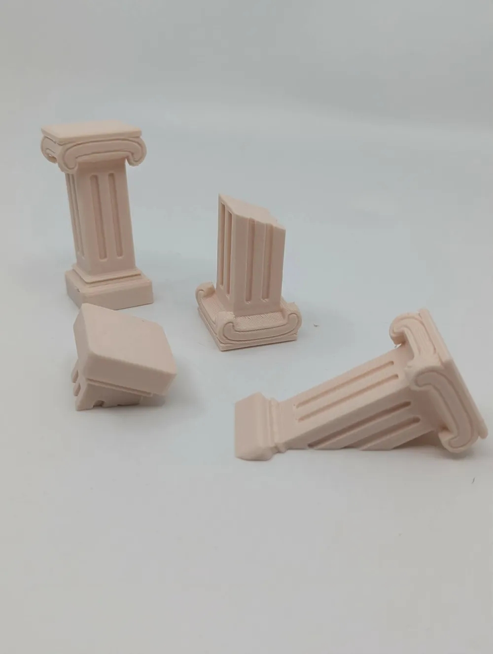 Broken Greek Columns Décor Set - Free 3D Print Model - MakerWorld