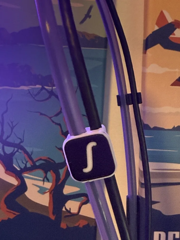 SNAPMAKER U1 - PTFE HOLDER LOGO CLIP - Free 3D Print Model - MakerWorld