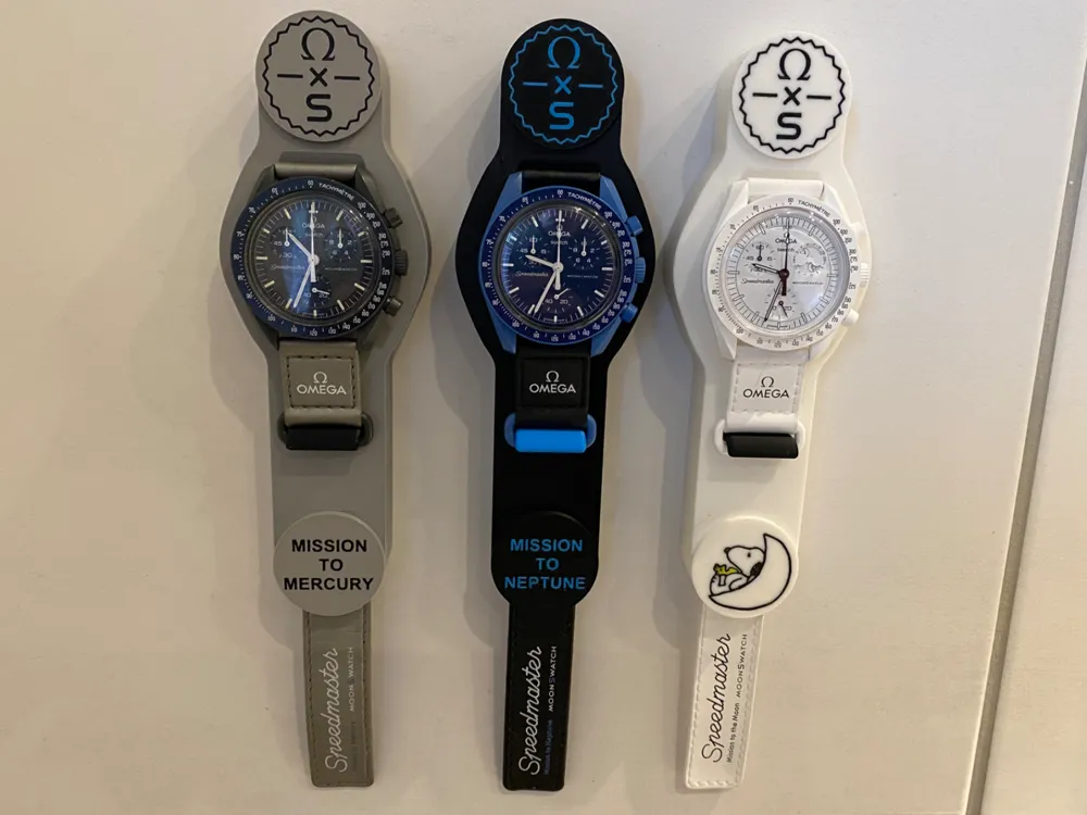 Swatch x Omega Mission to the Moon Watch Holder by NiSchram - MakerWorld
