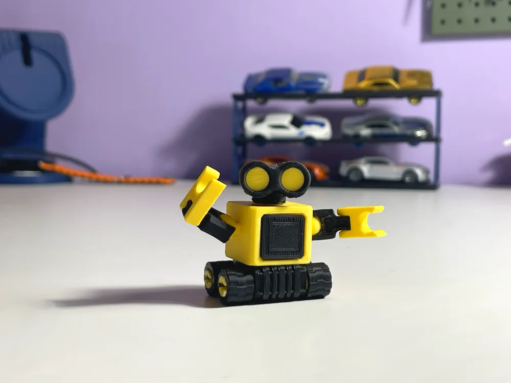 可活动关节的机械-组装玩具-哔哔-机器人 来自 Sivar Studios MakerWorld：免费下载 3D 模型