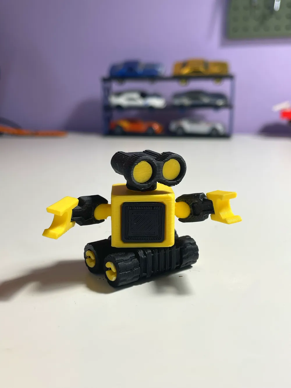 可活动关节的机械-组装玩具-哔哔-机器人 来自 Sivar Studios MakerWorld：免费下载 3D 模型