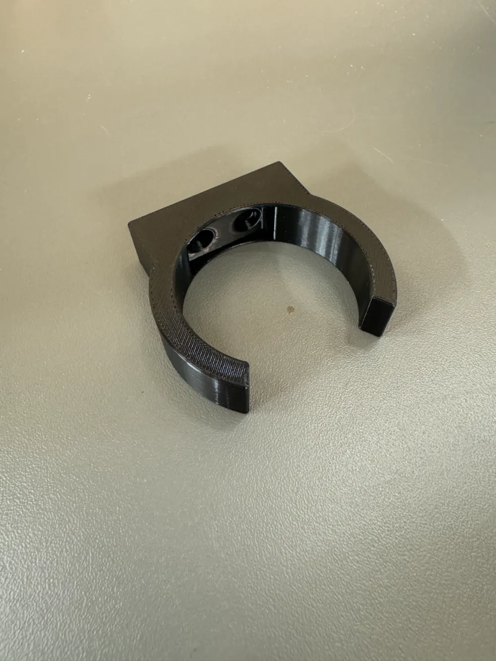 Festool Suction Hose (D36) Wall Mount by NeverTrustAFart - MakerWorld