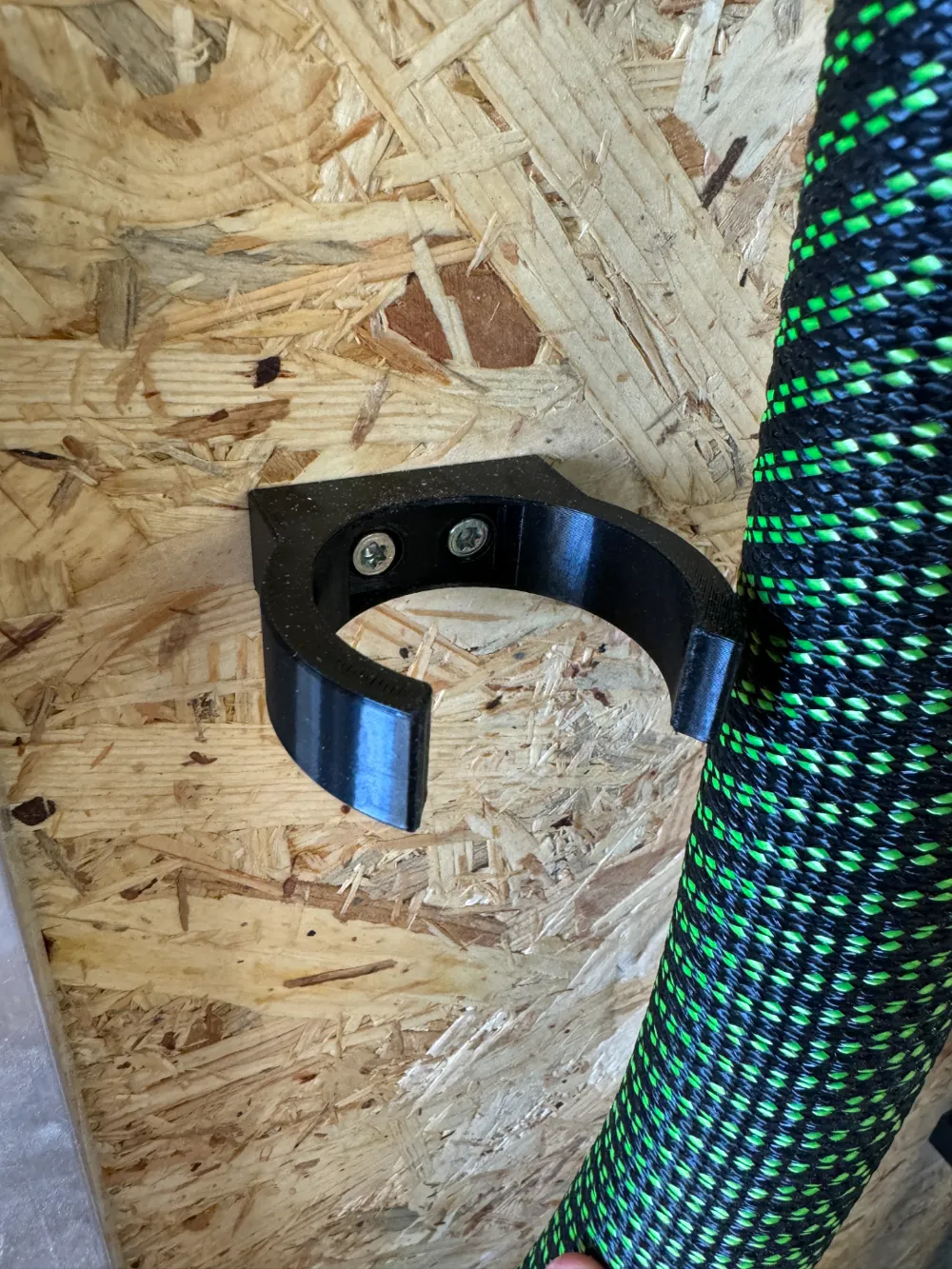 Festool Suction Hose (D36) Wall Mount by NeverTrustAFart - MakerWorld