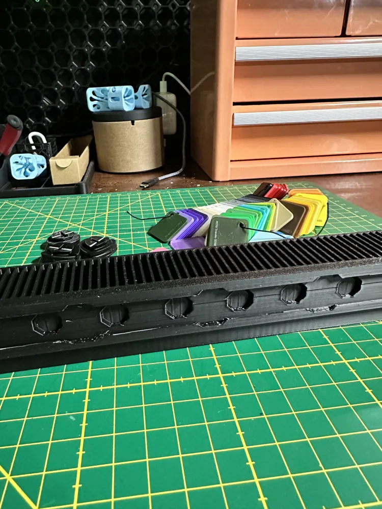 Multiboard/Multipoint Linear Swatch Holder Remixed by Dihedral ...