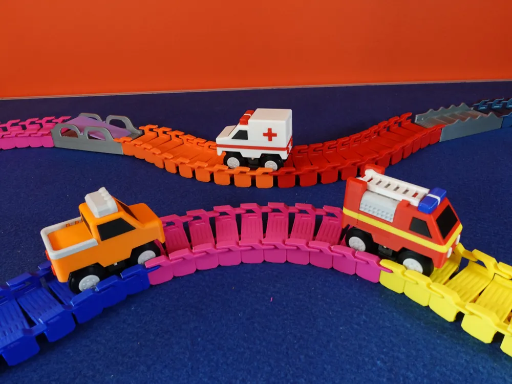 SnapaTrack - The Snap Fit Track and Trucks Set by neil3dprints ...