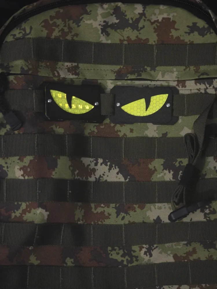 Tactical reflective cat-eye shaped badges - Free 3D Print Model ...