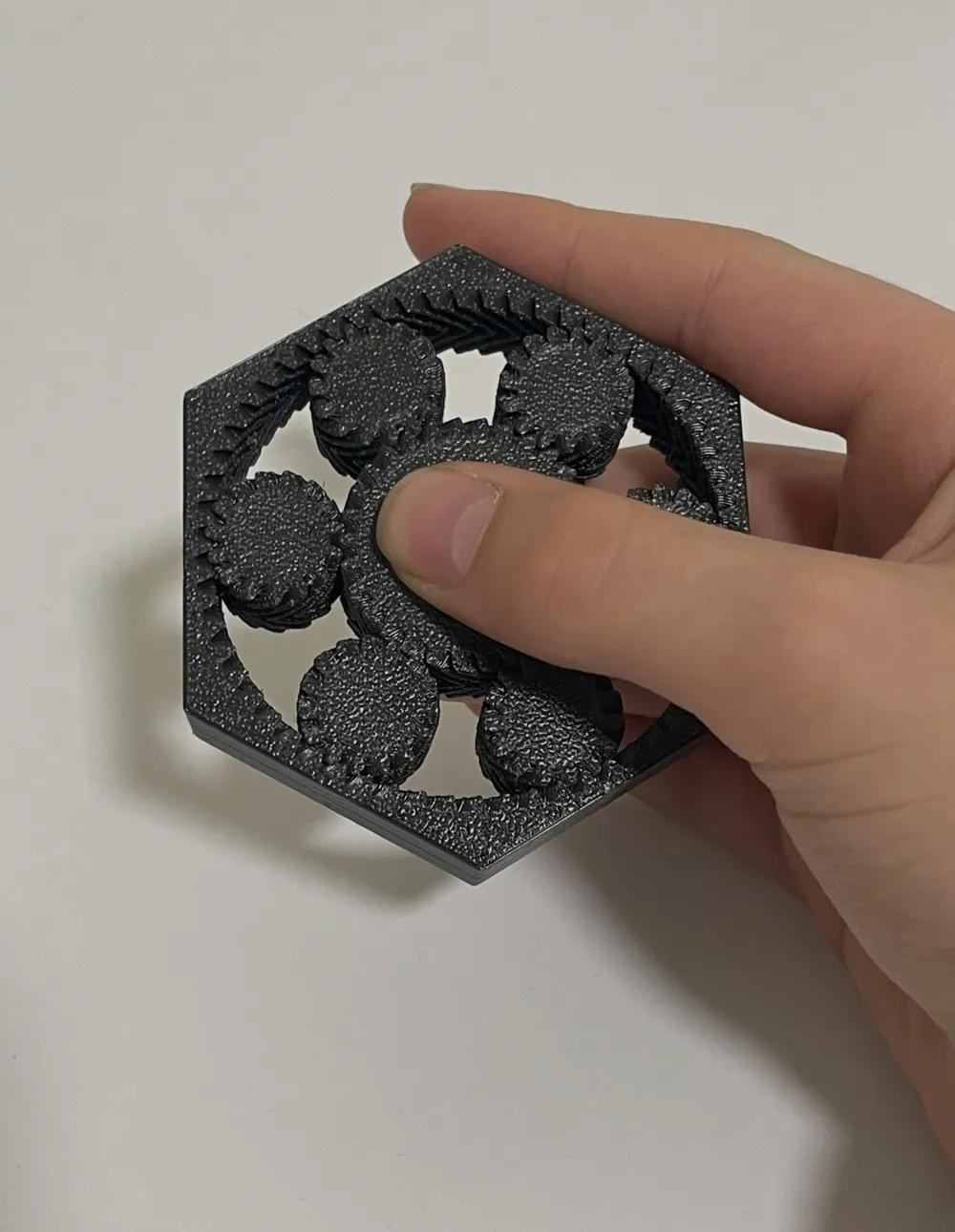 Gear Spinner - Free 3D Print Model - MakerWorld