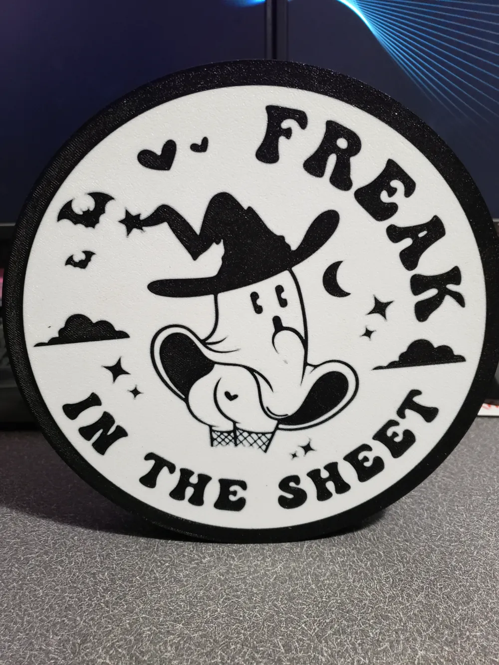 Freak in the Sheet Light box by FrozenNorth - MakerWorld