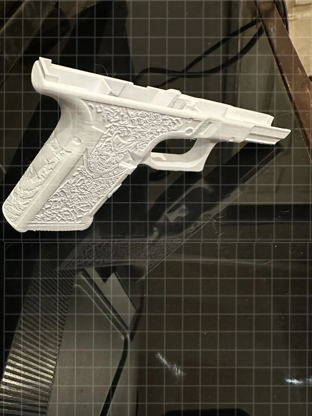 glock 19 gen 3 frame the joker - Free 3D Print Model - MakerWorld