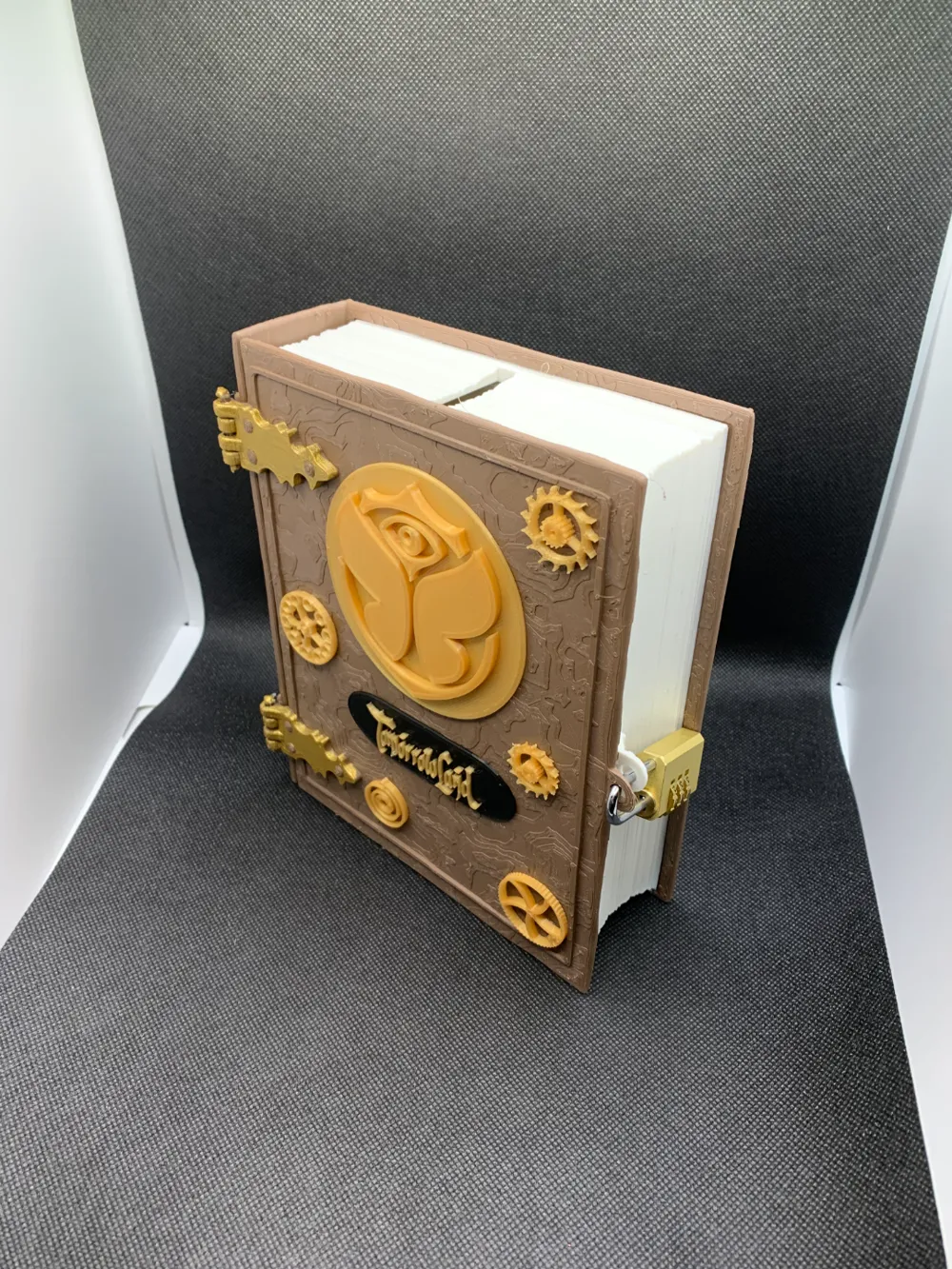 Tomorrowland piggy bank/book - Modelo de impresión 3D gratuito - MakerWorld