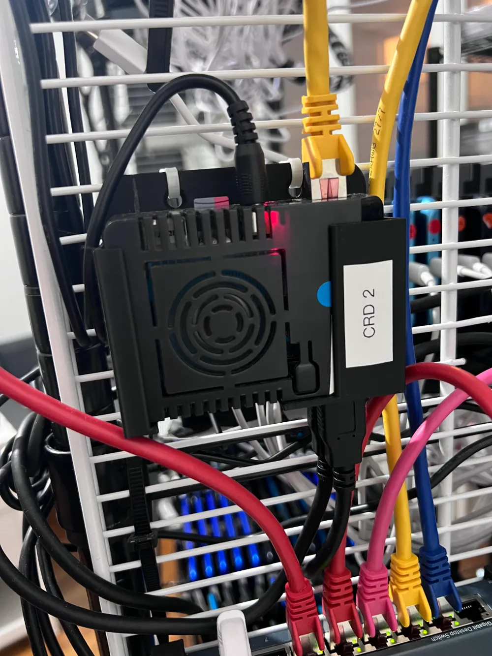 ODROID XU4 OEM Case Wall Mount Remixed by Maxencedemonteynard - MakerWorld