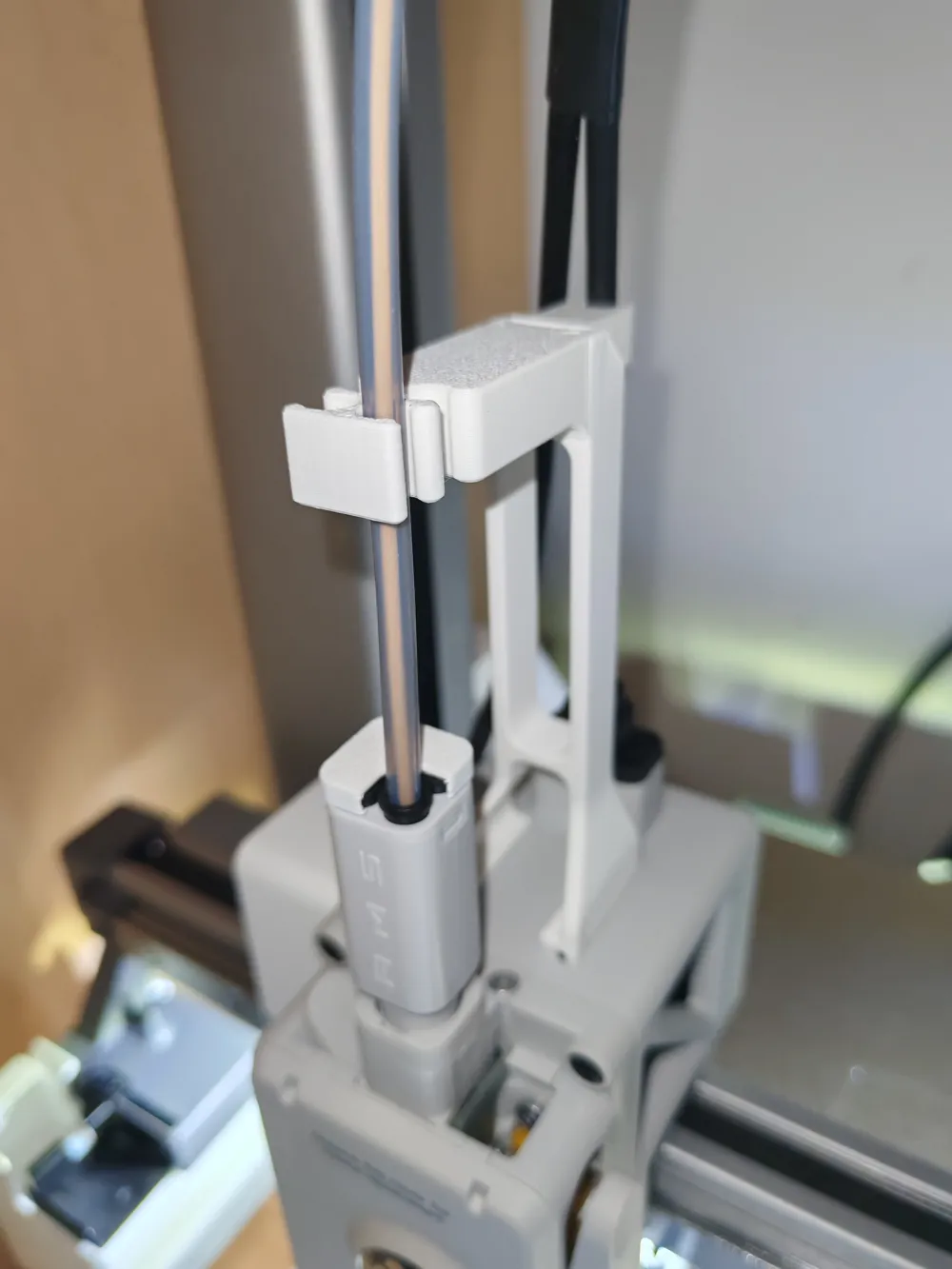 Hub PTFE & Cable Bracket [A1 - A1 Mini] - Free 3D Print Model - MakerWorld