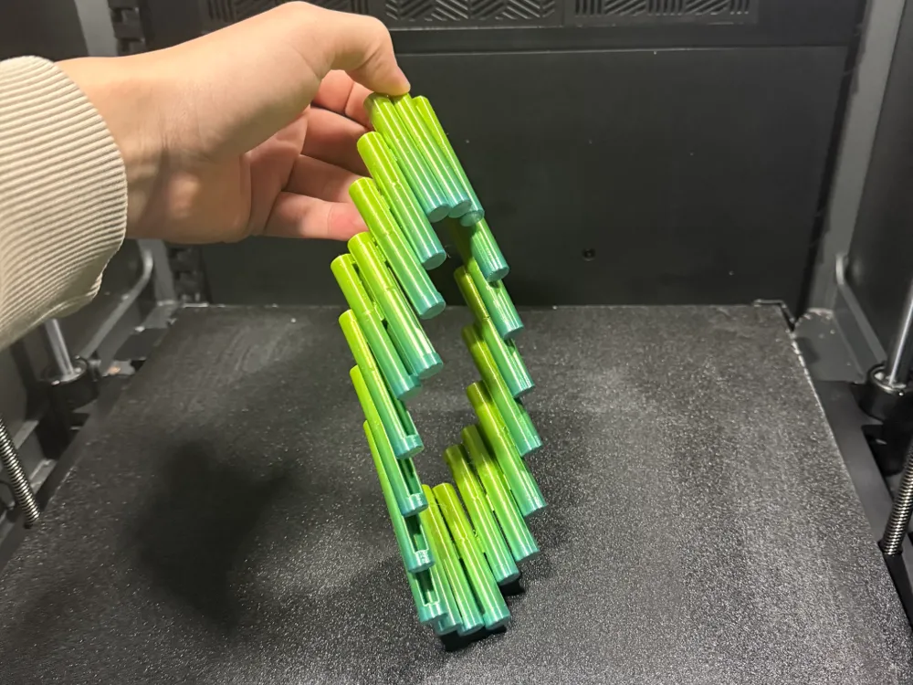 Free Fidget Bracelet–Movable 3D-Printed Toy - Free 3D Print Model ...