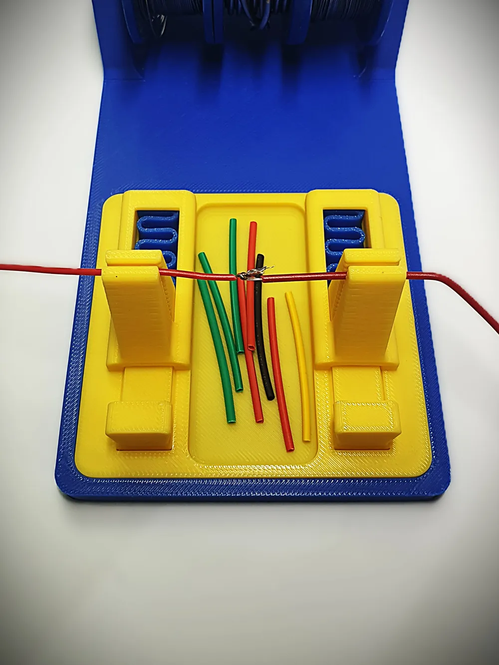Solder Clamps, Wire Holder modular w. Solder Stand - Free 3D Print ...