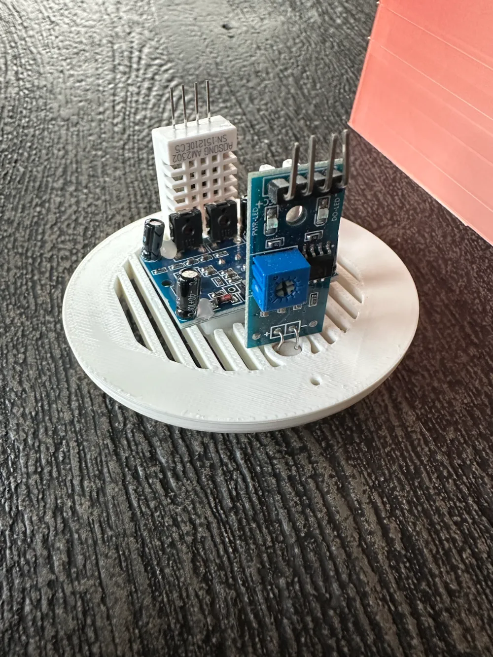 Arduino Sensor Holder by Nice! Print 3D - MakerWorld
