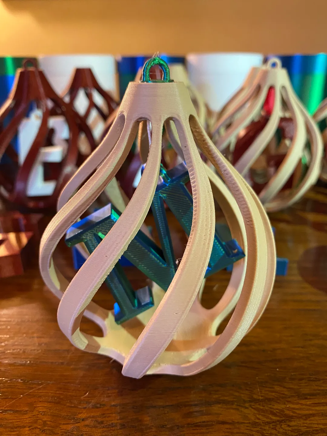 Esfera navideña mágica con letra voladora - Modelo de impresión 3D ...
