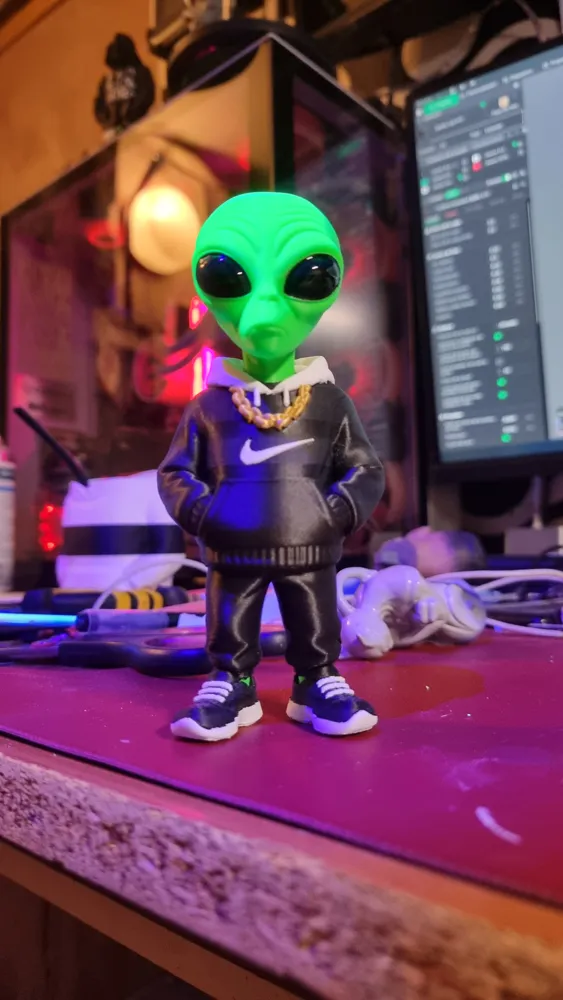 Nikeverse: Alien Drop by PrintLab3D MakerWorld: Download Free 3D Models