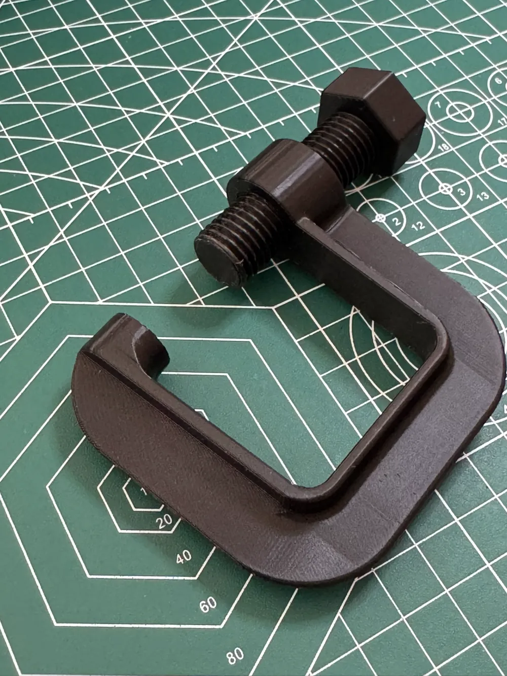 C-clamp by PeteMakerWorld: Download Free 3D Models