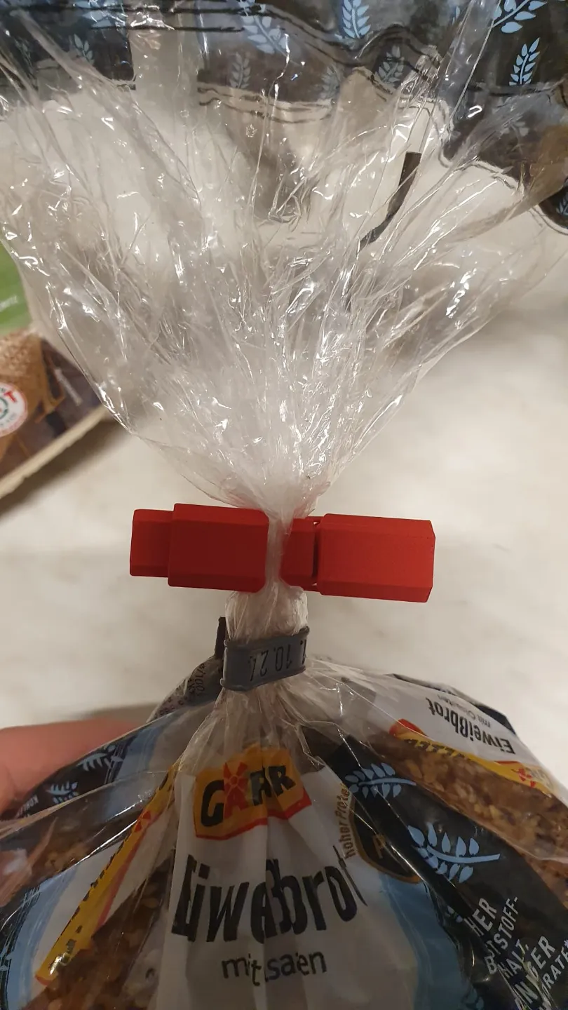 Bread Bag Clip squeeze together by kuuji :) - MakerWorld