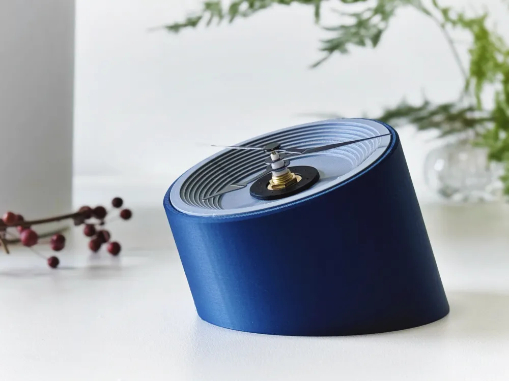 Sliced Cylinder Desktop Clock by MEYUI - MakerWorld
