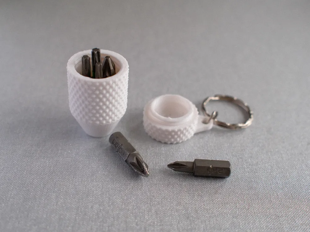 Keychain Travel Screwdriver, Holds 5 Bits Inside! by Tim - MakerWorld