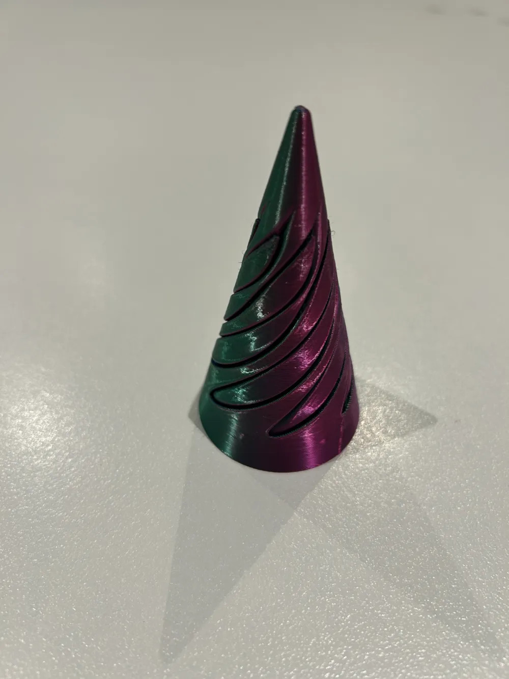 Impossible passthrough cone v2 - Free 3D Print Model - MakerWorld