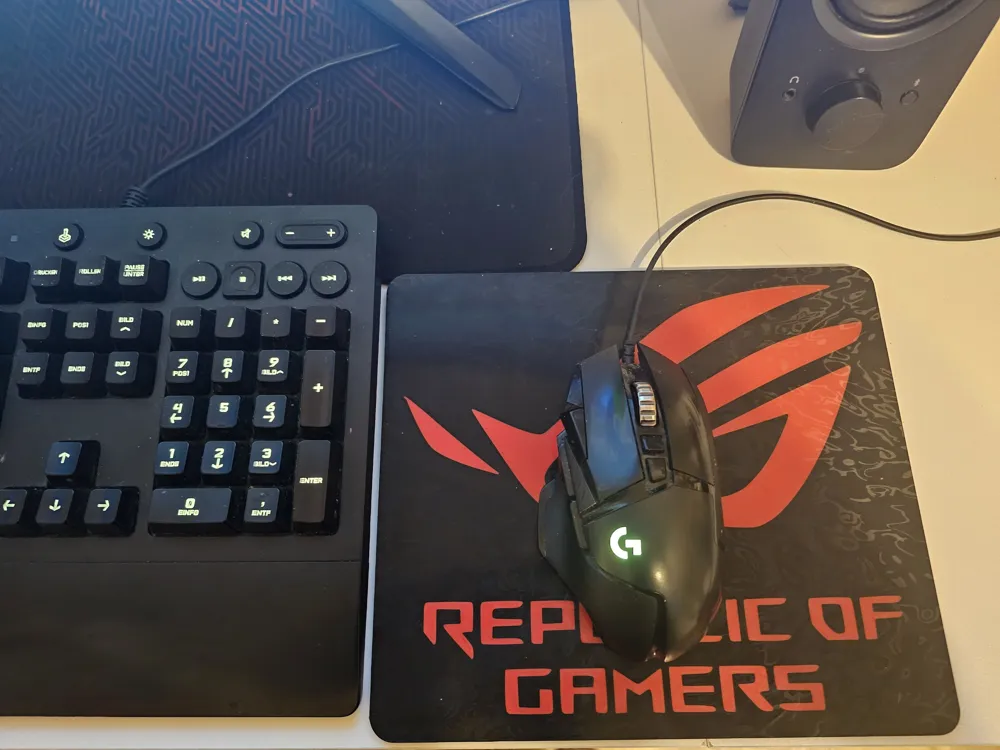 Asus ROG Mouse Pad by Dave MakerWorld: Download Free 3D Models