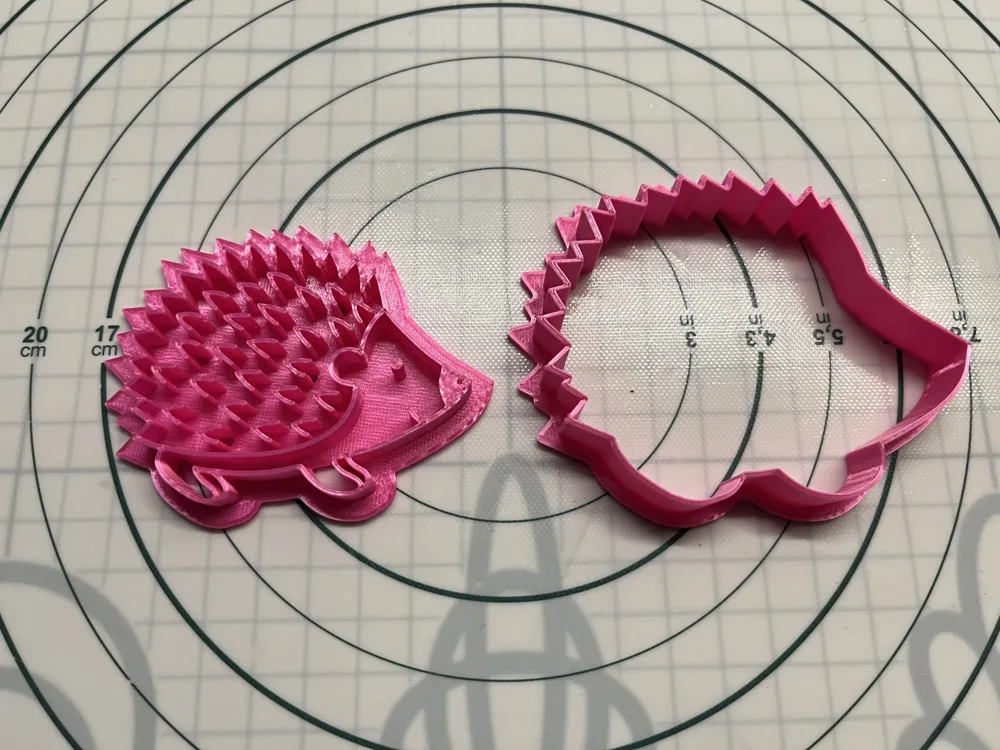 Hedgehog cookie cutter by Coarse - MakerWorld
