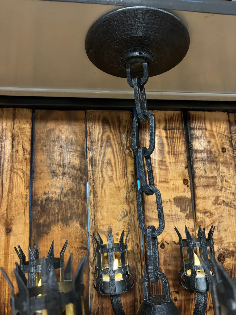 Medieval Chandelier - Free 3D Print Model - MakerWorld