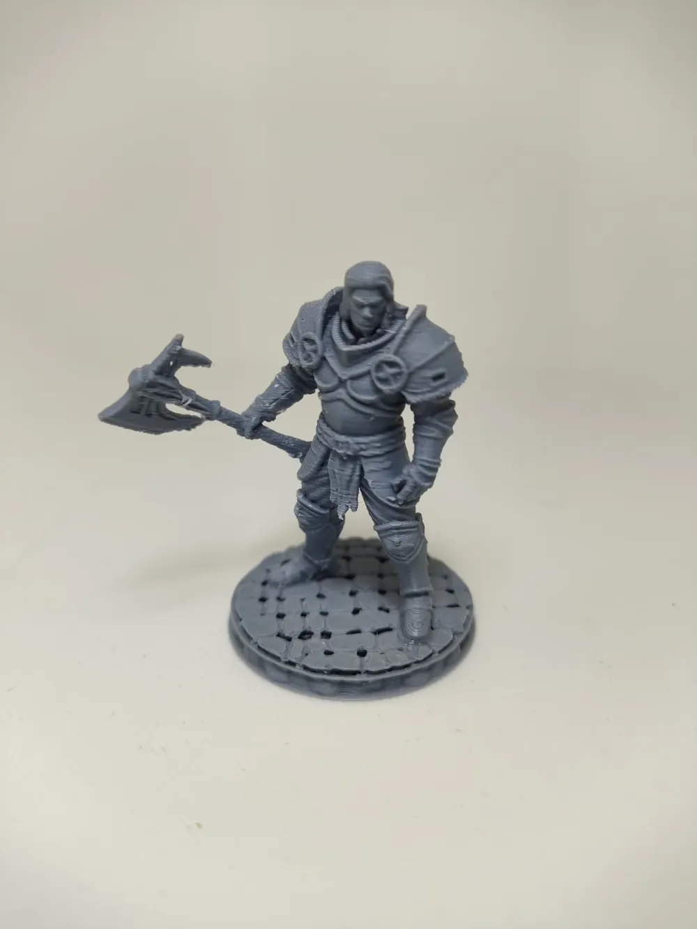 Dungeons and Dragons - Darin - Paladino - Free 3D Print Model - MakerWorld