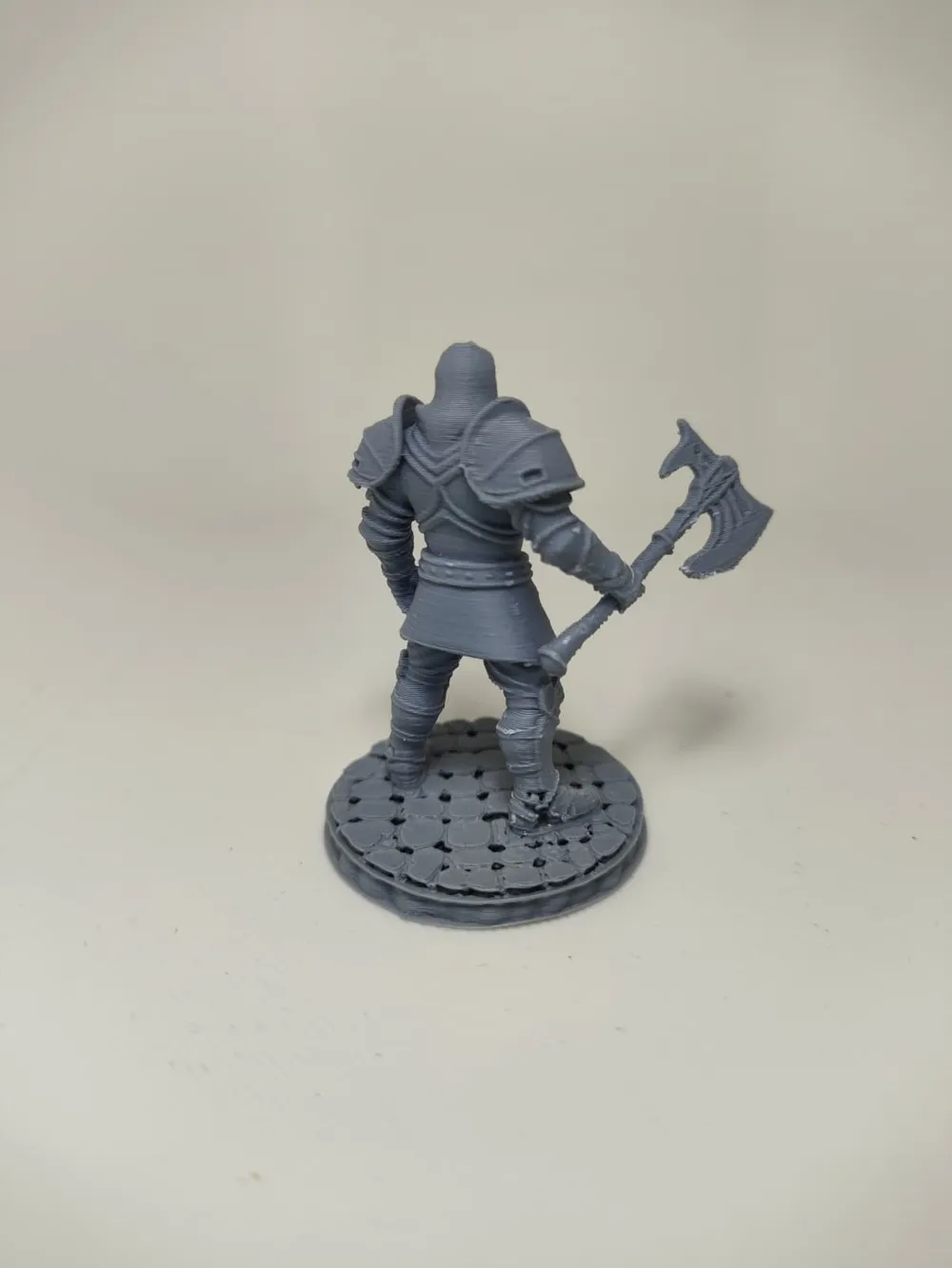 Dungeons and Dragons - Darin - Paladino - Free 3D Print Model - MakerWorld