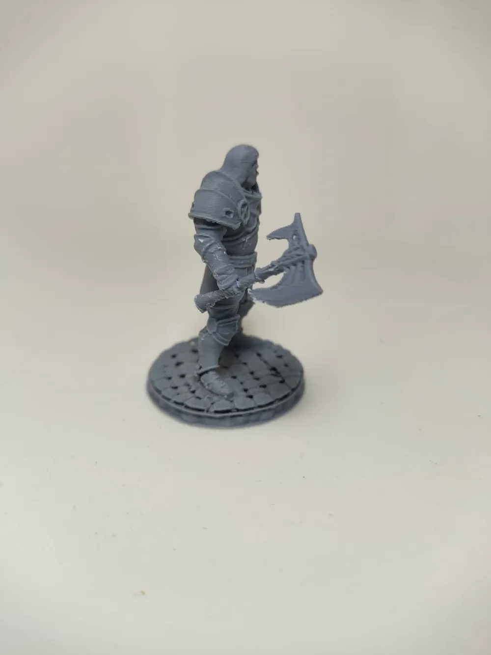 Dungeons and Dragons - Darin - Paladino - Free 3D Print Model - MakerWorld