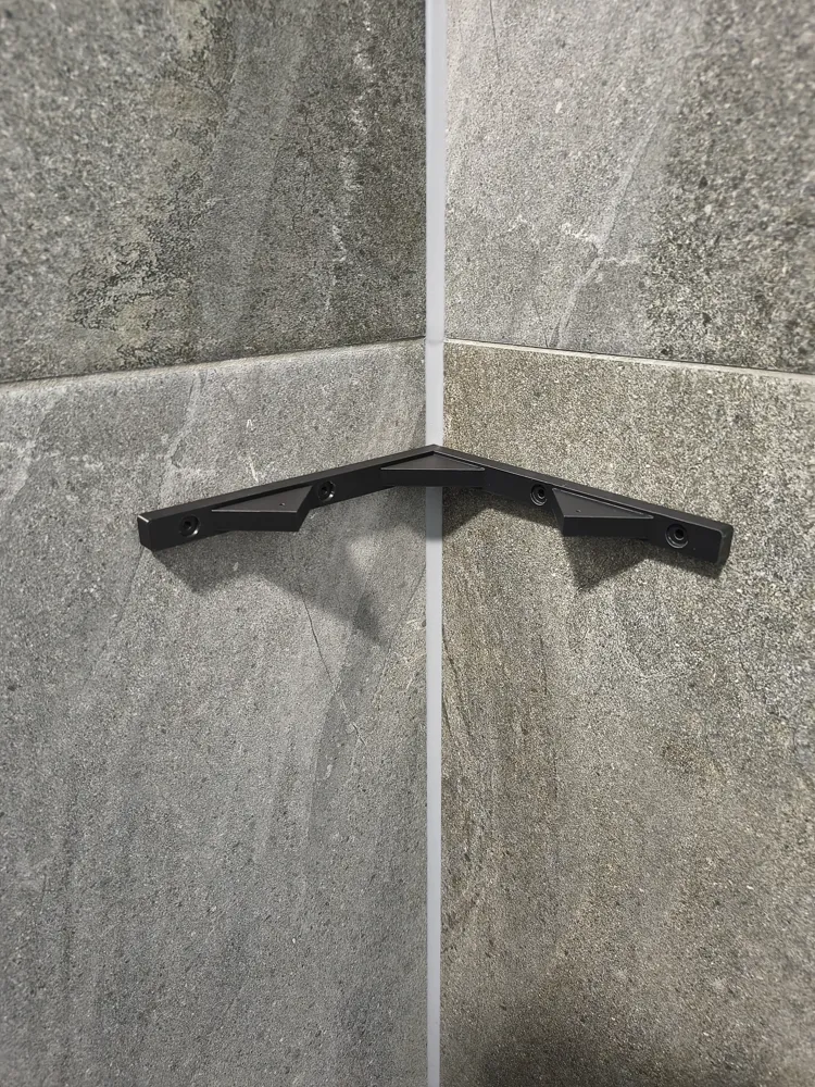 Corner Wandboard -no visible brackets 190x190x19mm by ccrccrdk ...