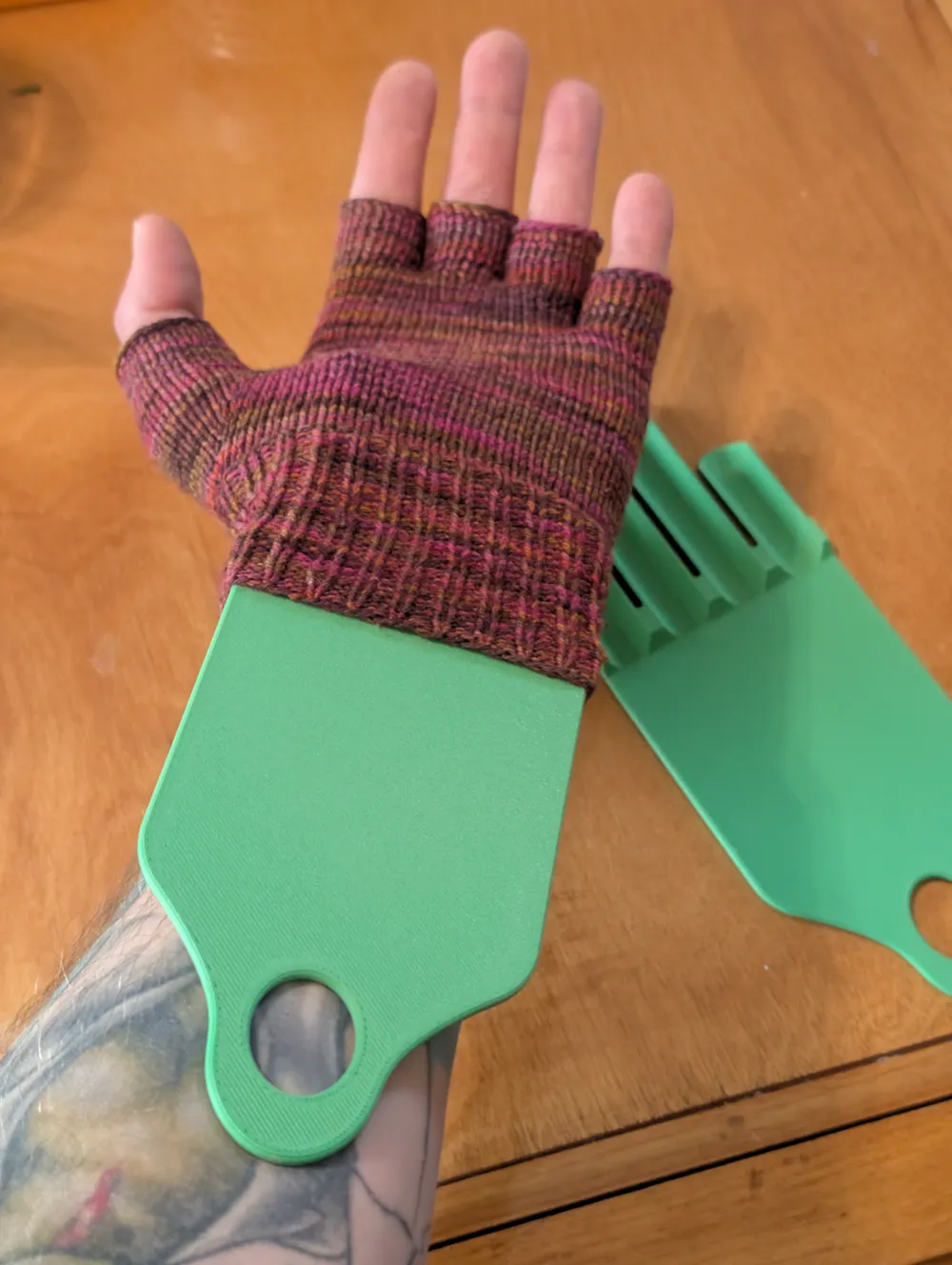 Glove Guide by TheAnxiousBagel - MakerWorld