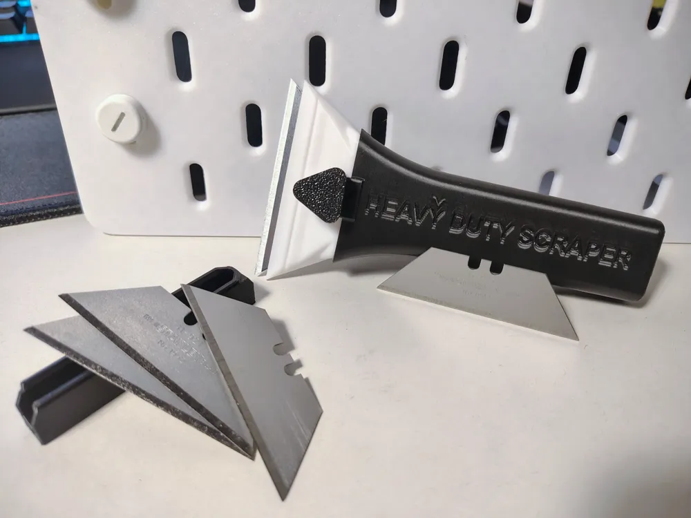 Trapezoidal blade scraper with blades storage - Free 3D Print Model ...