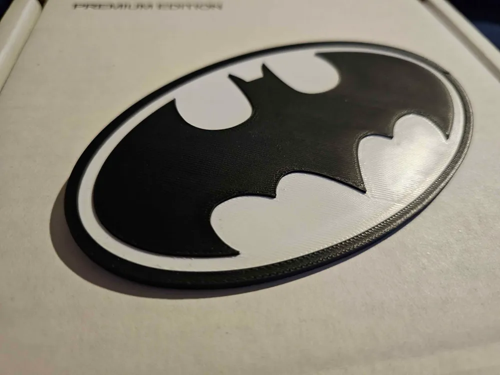 89 Batman Chest Emblem by Fuzzy Dragon Cosplay - MakerWorld