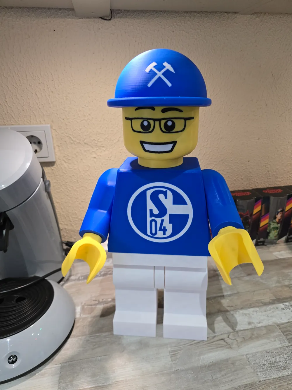 MEGA Brick Figure Schalke Fan Remixed by Partyelektriker MakerWorld ...