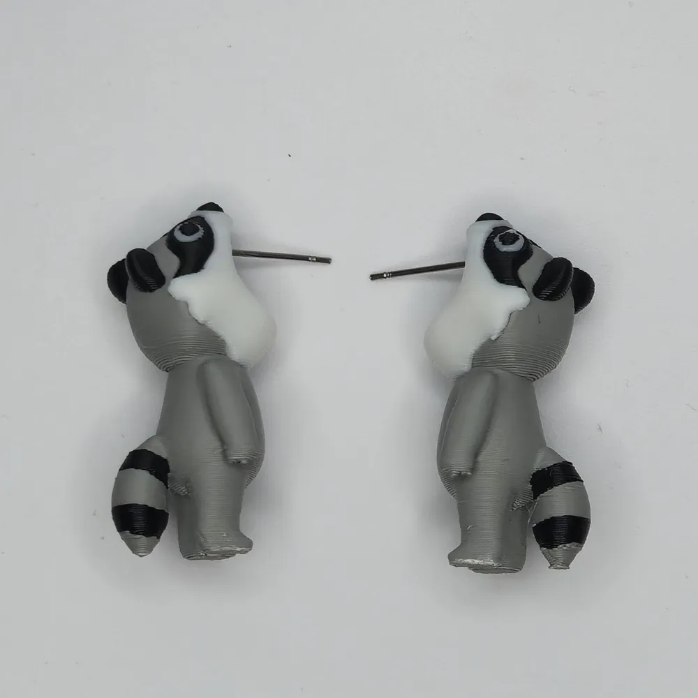 Raccoon Chomper Earrings by LoFi Layers MakerWorld: Download Free 3D Models