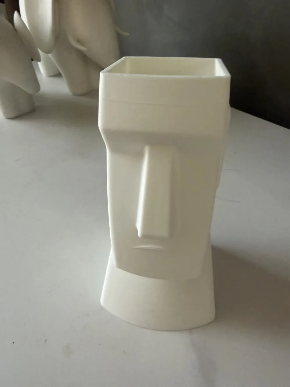 Moai bucket - Free 3D Print Model - MakerWorld