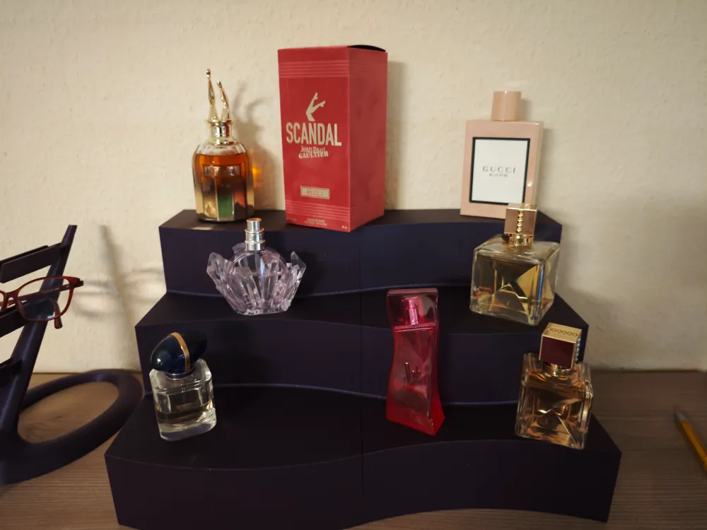 Perfume Display - Free 3D Print Model - MakerWorld