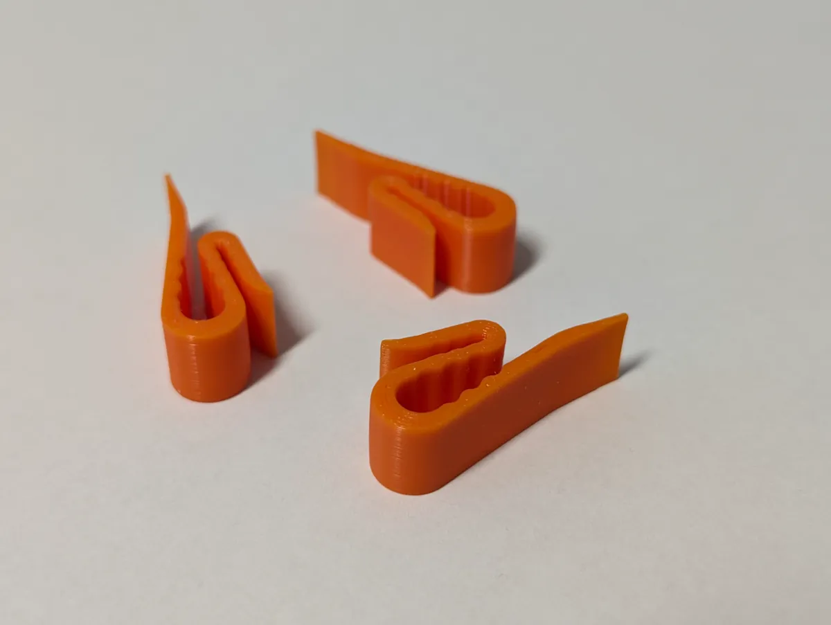 Cliper Legacy - Filament Spool Clip - Free 3D Print Model - MakerWorld