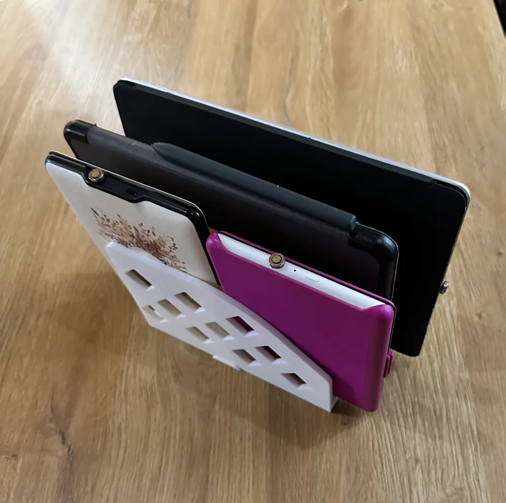 Modular / Flexible Tablet Stand from 1 to 8 slots by ragin666 - MakerWorld