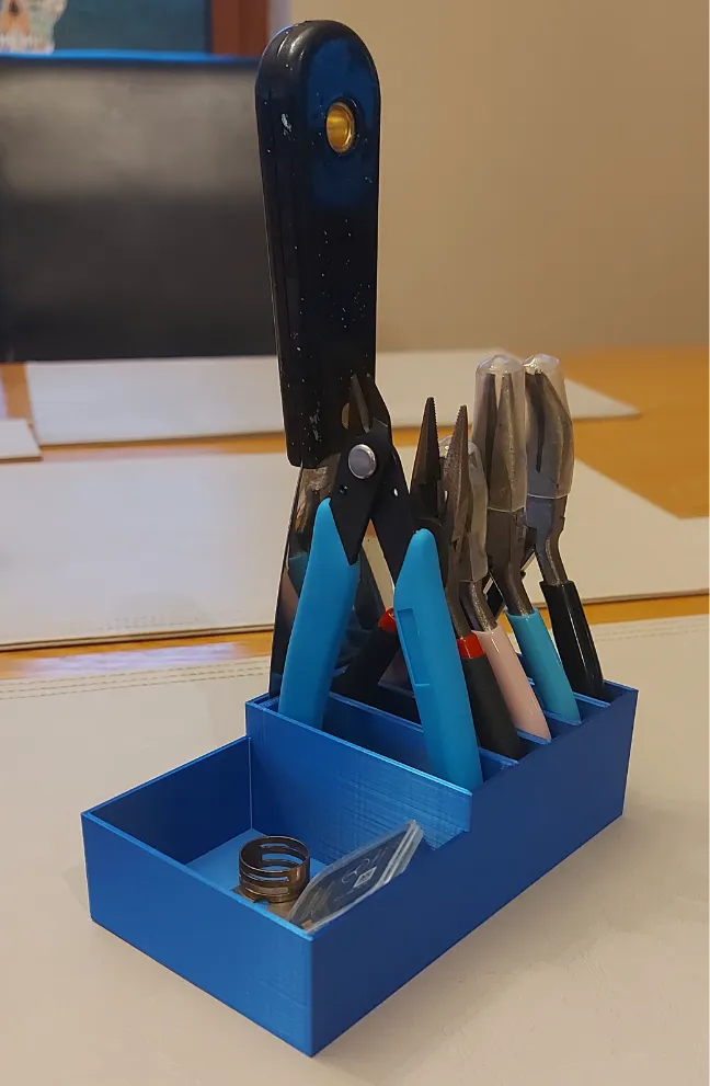 3d tools holder - Free 3D Print Model - MakerWorld