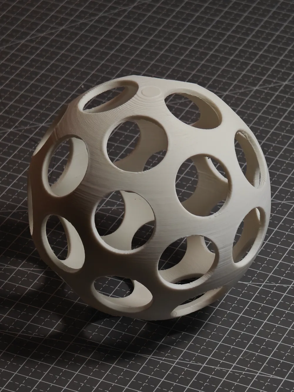 Fullerene Buckyball Fuller C60 Dome Ball by VAGABOND - MakerWorld