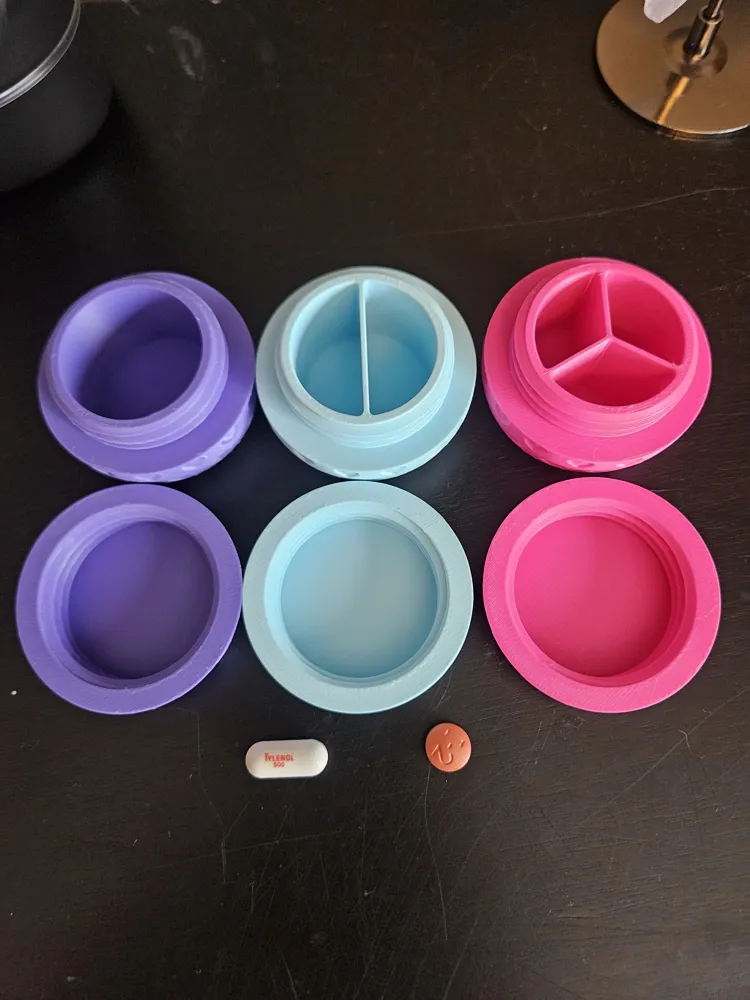 Heart Pill Container - Free 3D Print Model - MakerWorld